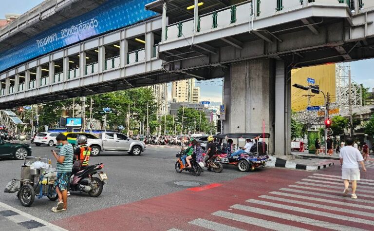 A Beginner's Guide to Sukhumvit Road, Bangkok's Boulevard of Dreams