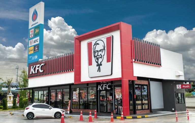 Fast Food in Thailand: Thai Twists on Global Favorites